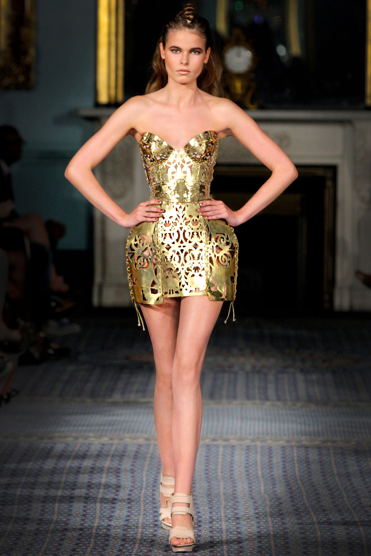 RUNWAY LOOKS - SPRING / SUMMER 2015 - Collections