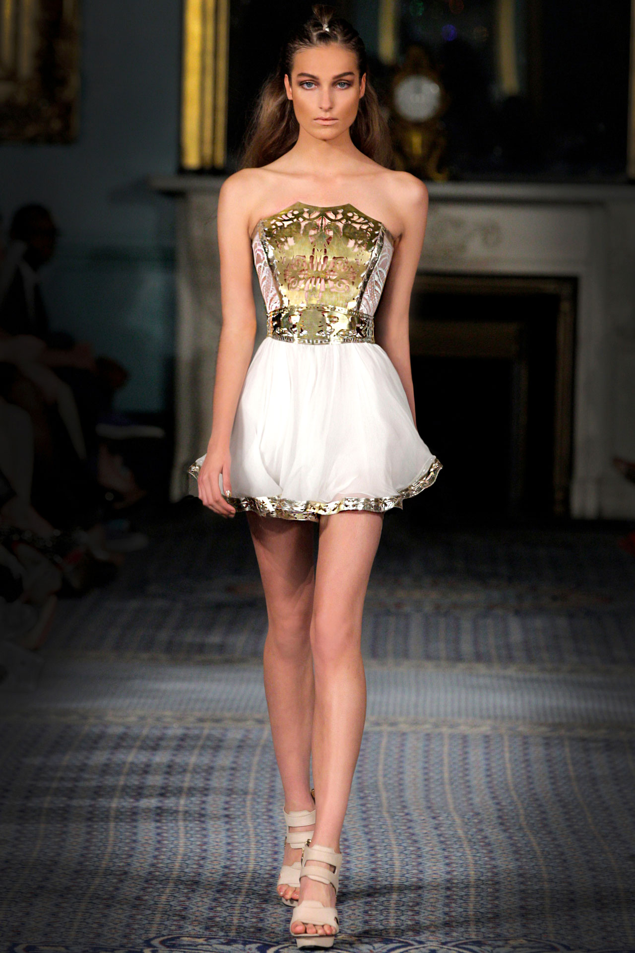 RUNWAY LOOKS - SPRING / SUMMER 2015 - Collections